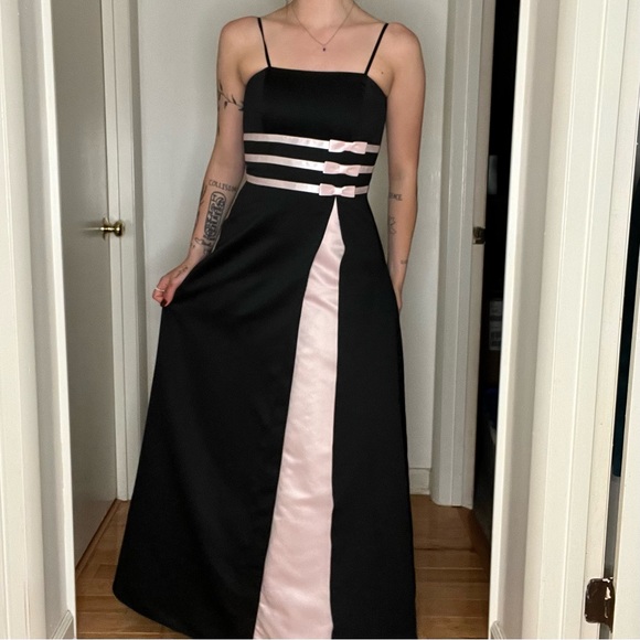 Urban Girl Nites | Dresses | Y2k Formal Prom Dress | Poshmark